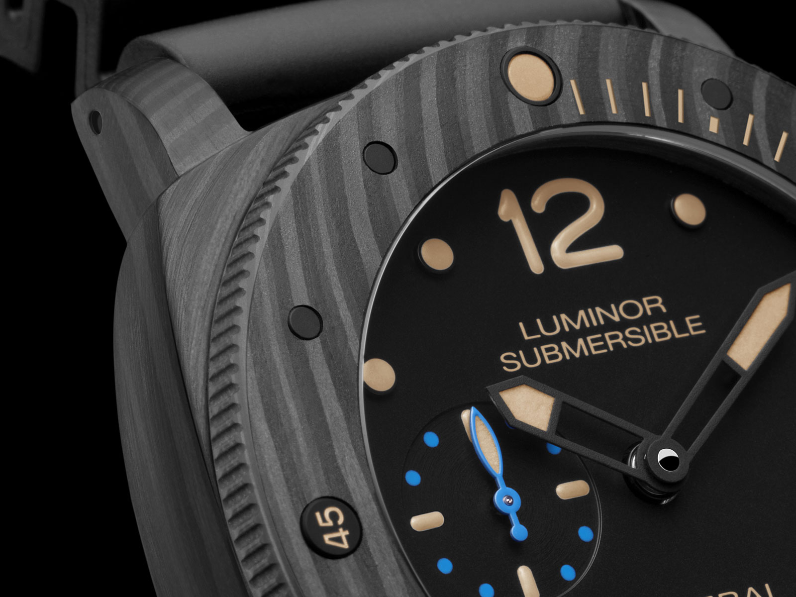 Acquire | Panerai’s Luminor Submersible 1950 Carbotech 3 Days Automatic