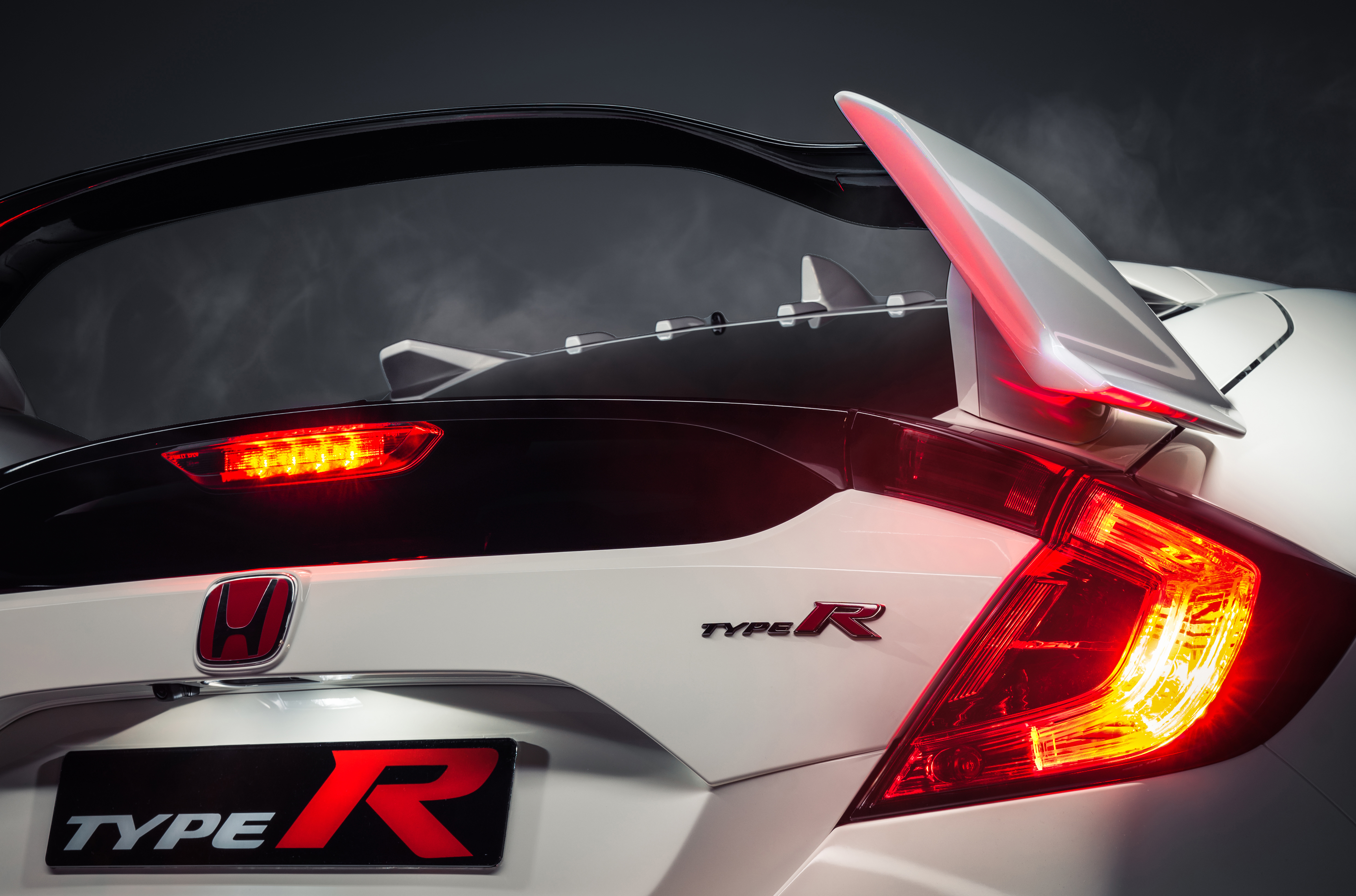 Acquire | Honda brings the Type-R to the US this spring