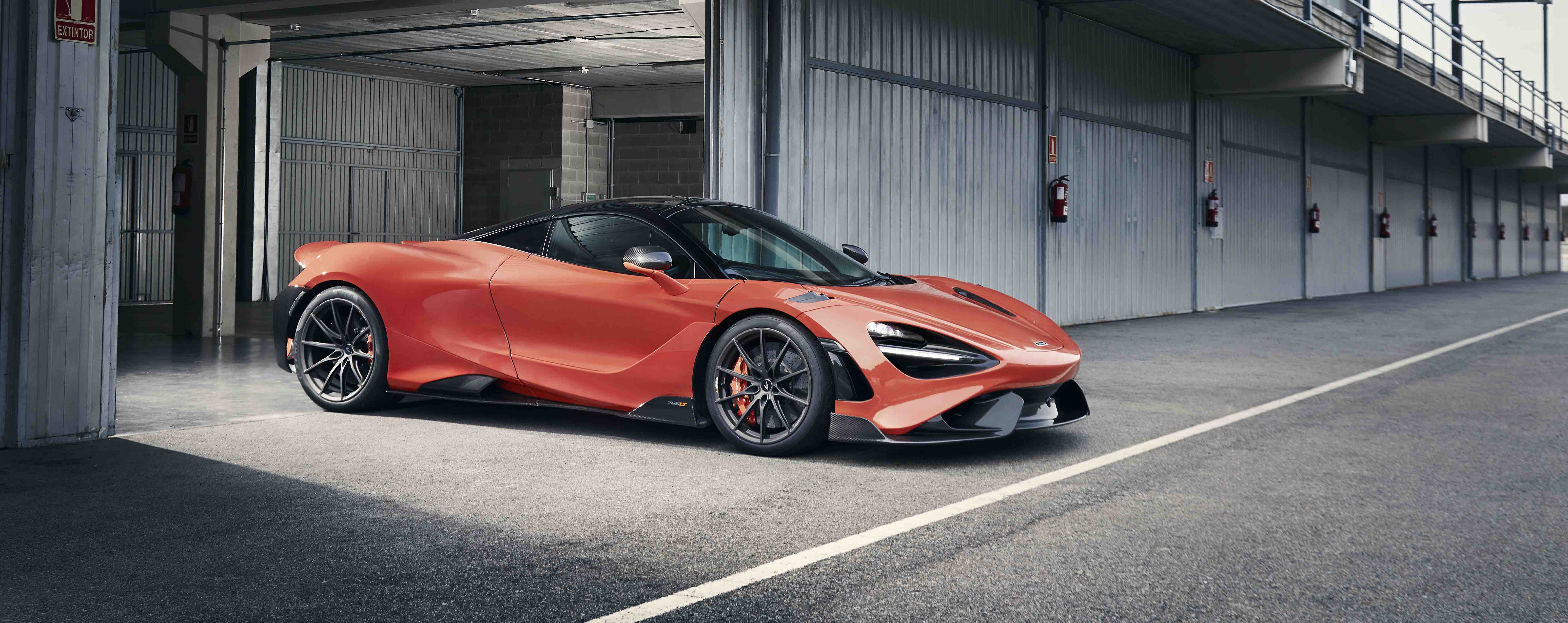 Acquire | McLaren’s flagship supercar gets a sequel with the new 750S