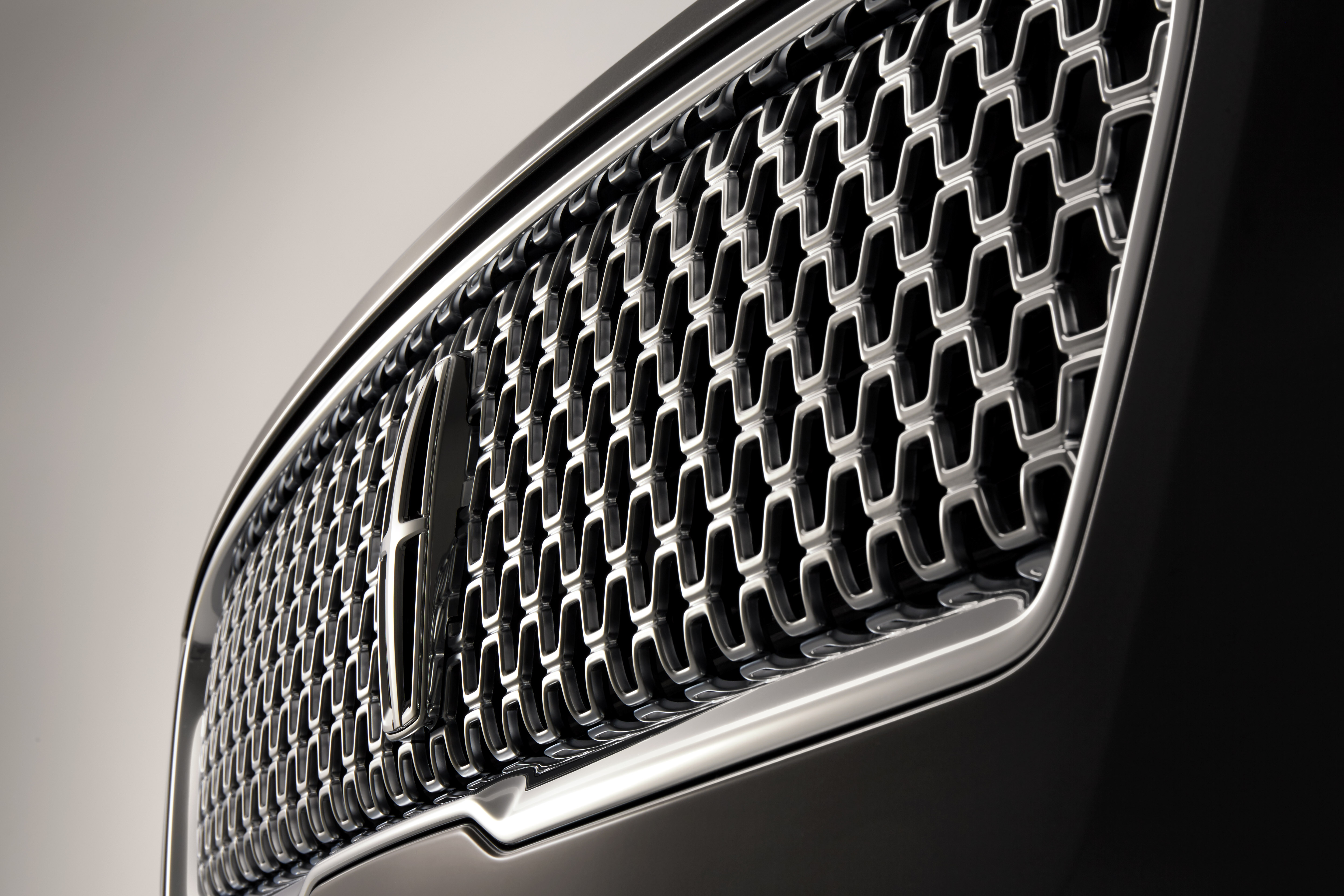 Acquire | Lincoln refreshes the MKZ and gives it a major boost in ...