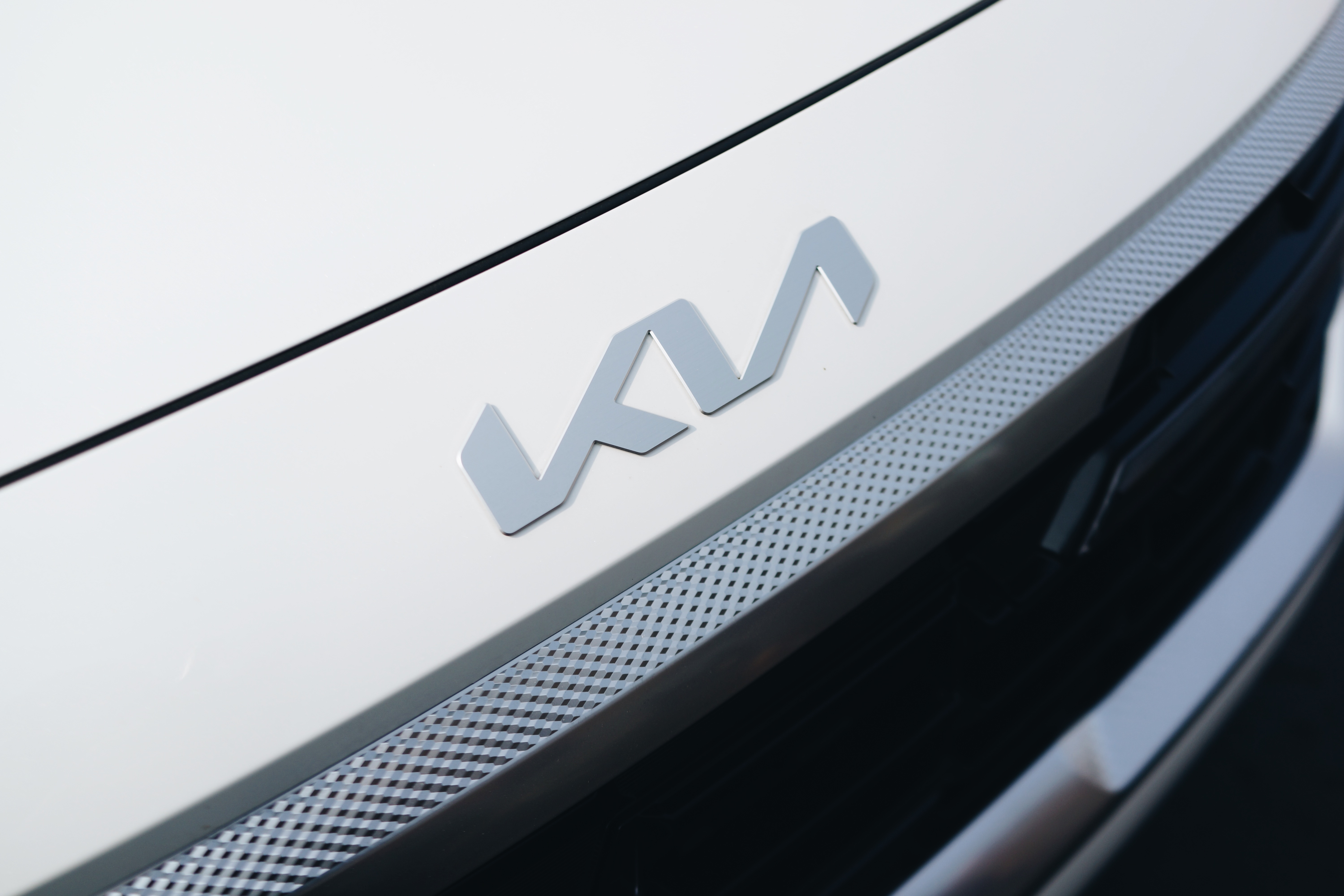 Acquire | The 2024 Kia Seltos | The company’s newest compact SUV ...