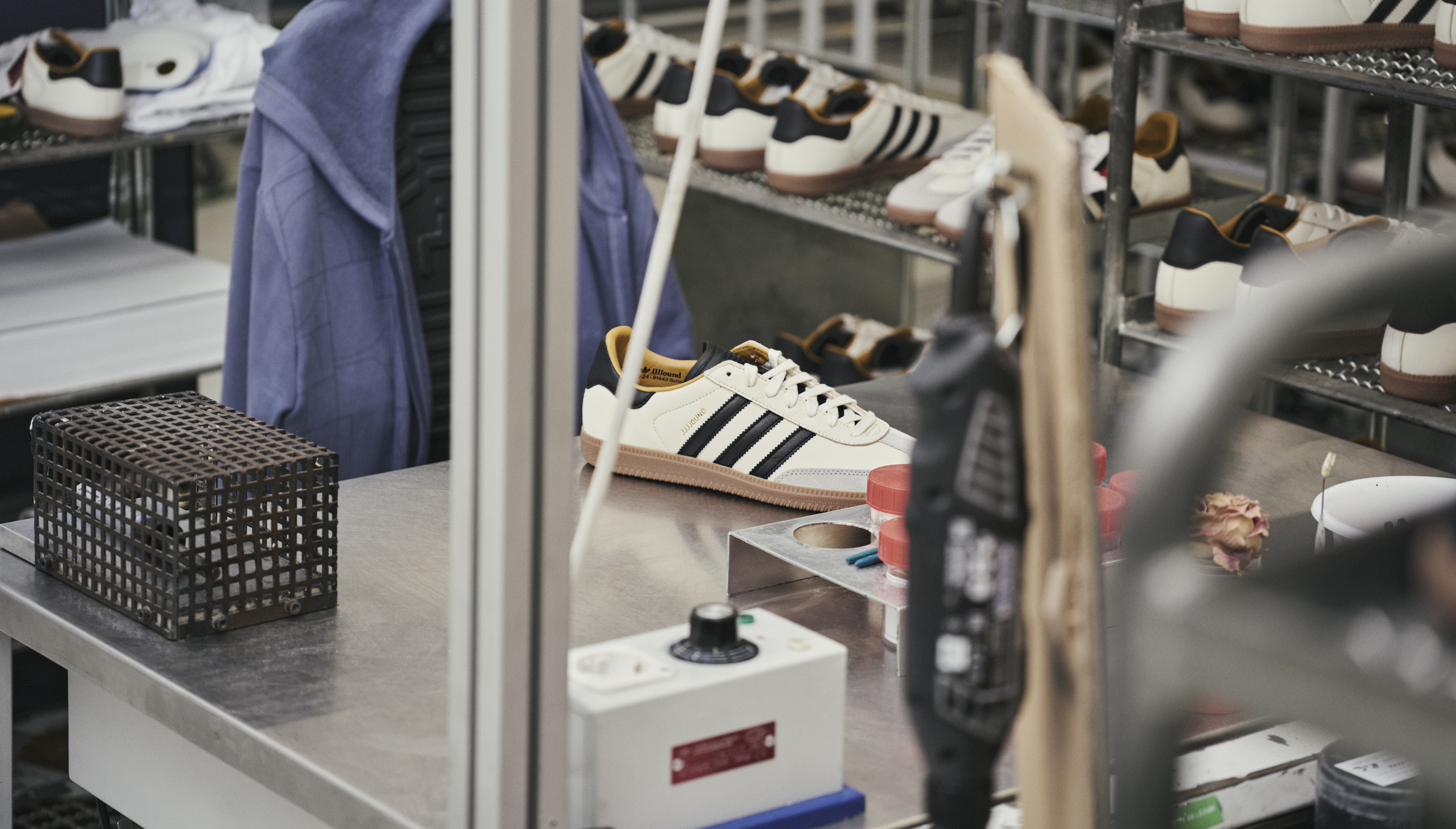 Acquire | adidas Originals reissues the original Samba design