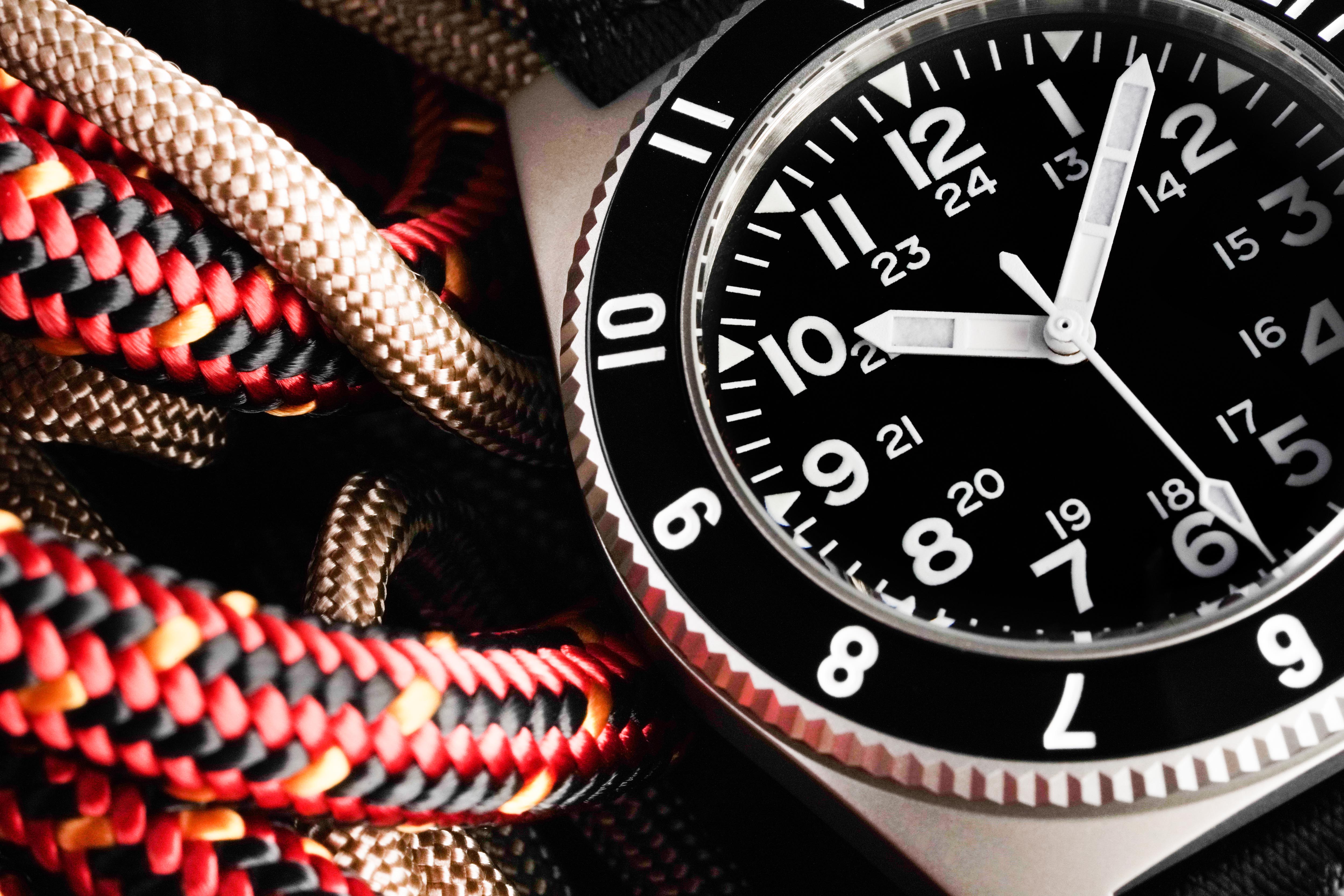 Acquire | Benrus brings back its Type II military dive watch in a new ...