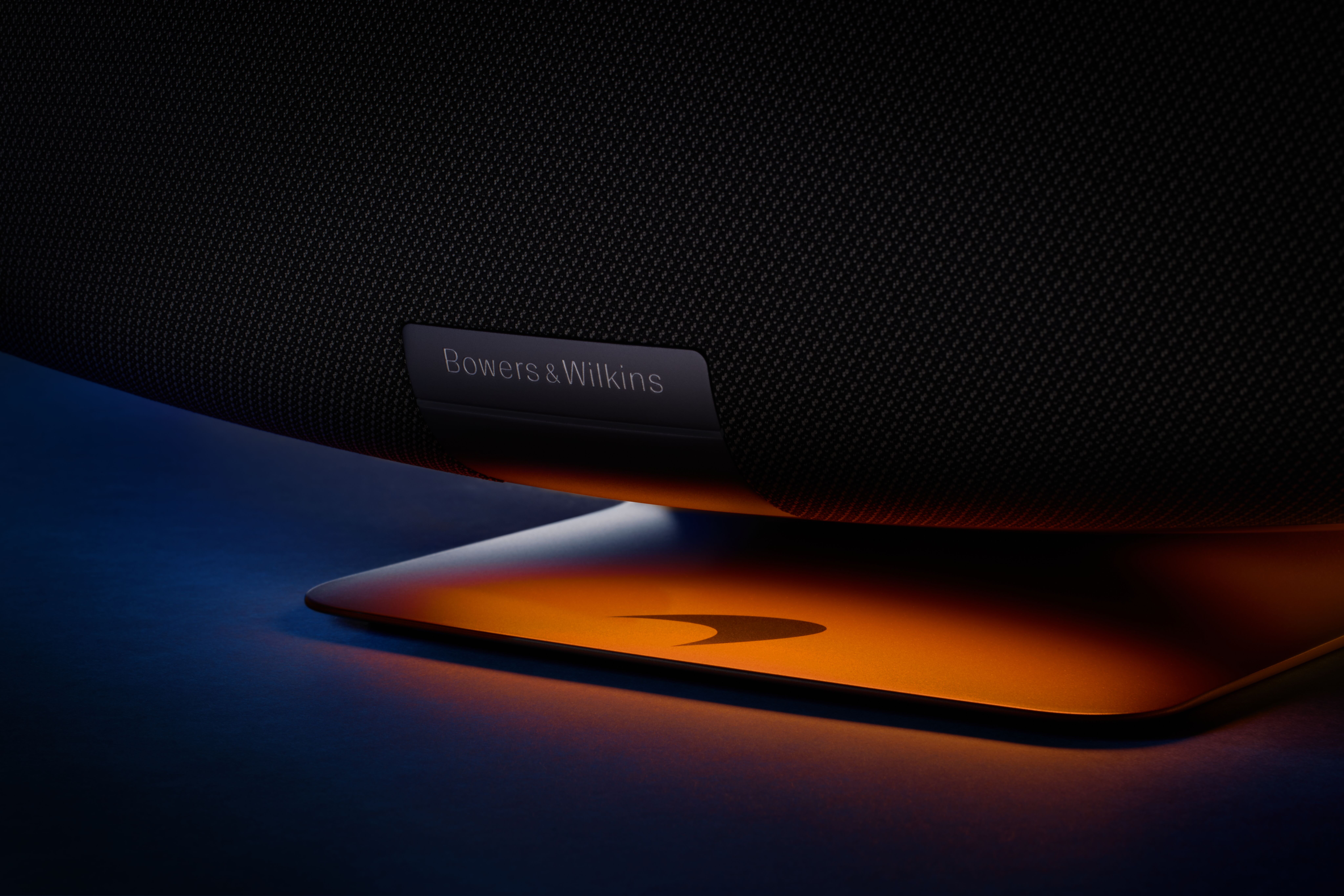 Acquire | Bowers & Wilkins unveils the Zeppelin Pro Edition