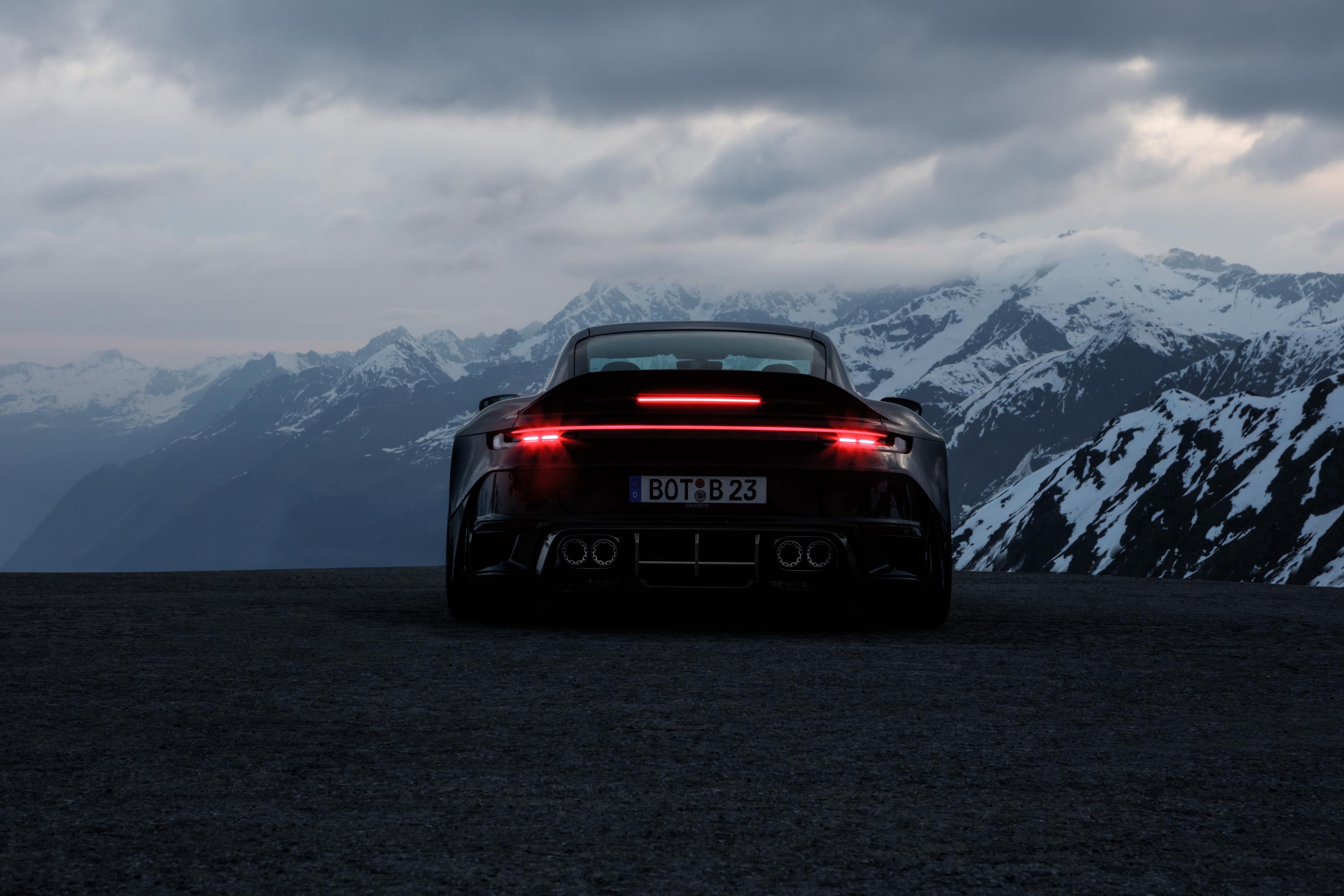 Acquire | Brabus launches the 900 Rocket R