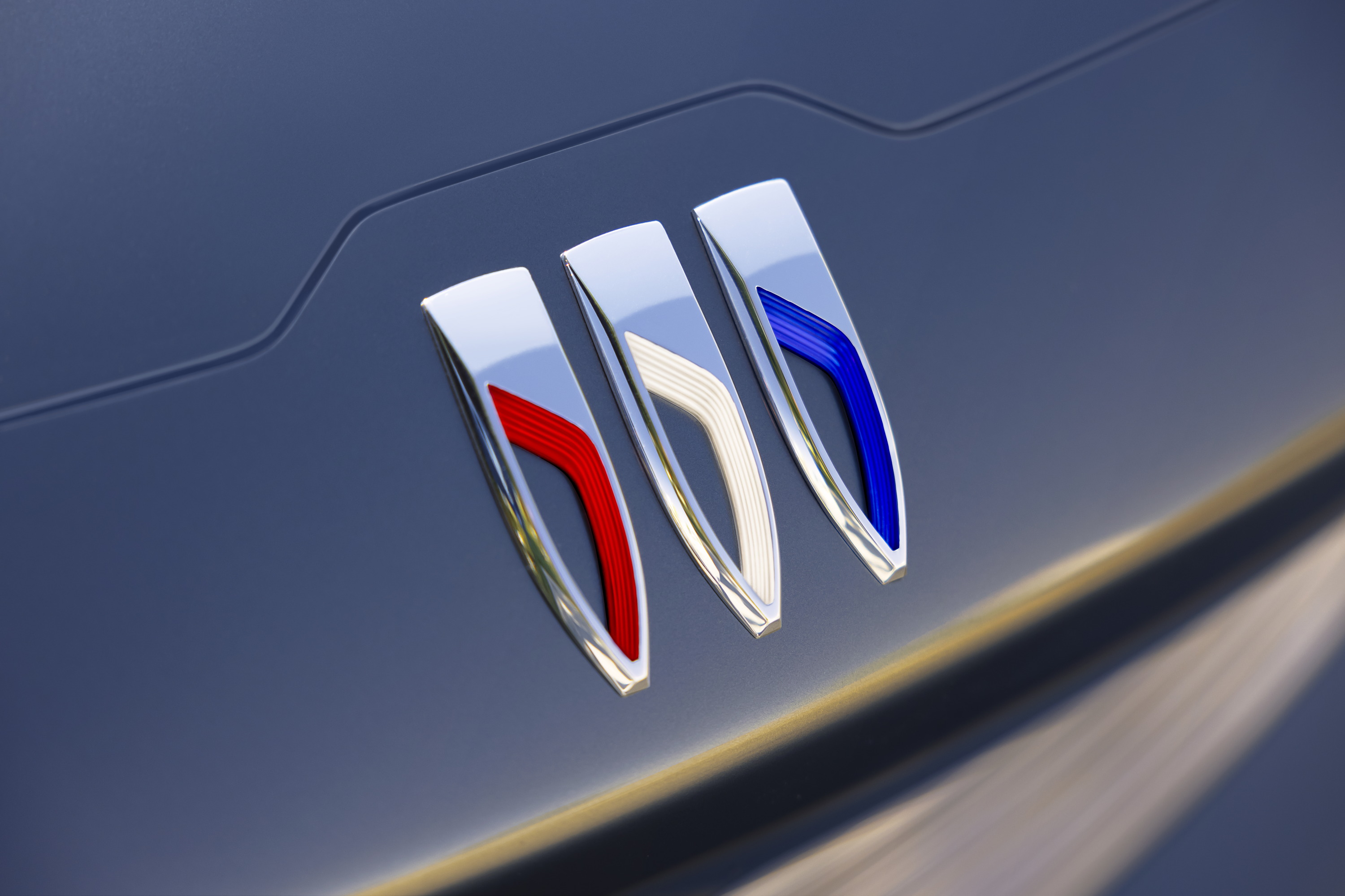 Acquire | Buick’s new Enspire concept boasts 370 miles of all-electric ...