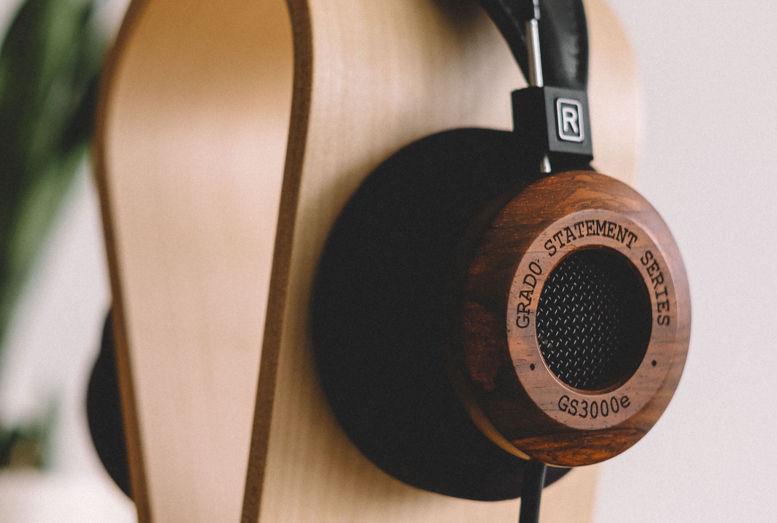 Acquire | Grado introduces a new trio of wooden headphones