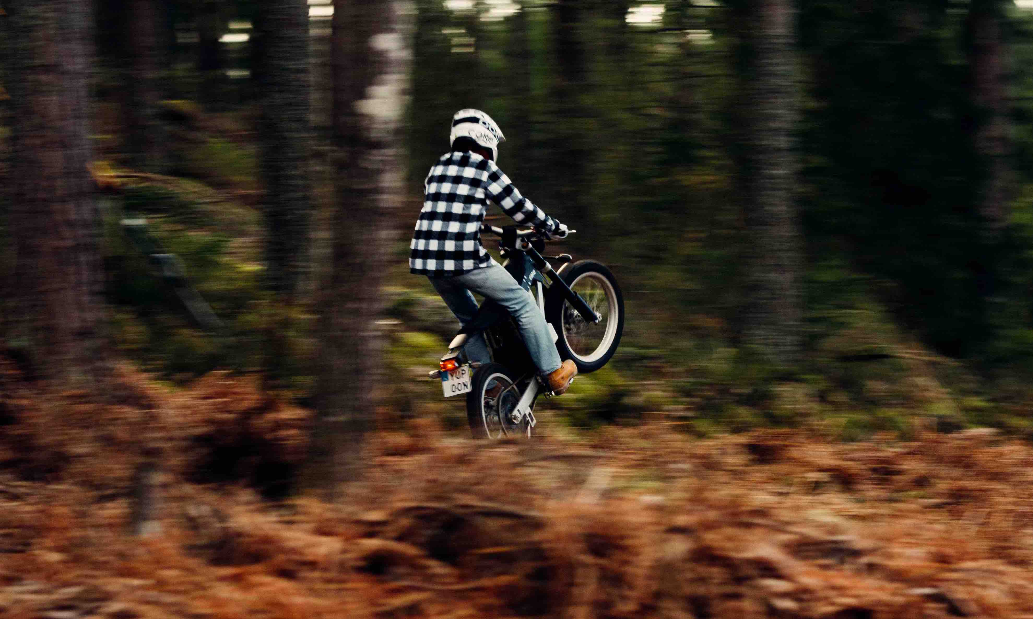 Acquire | Cake reveals its first street-legal electric motorcycle