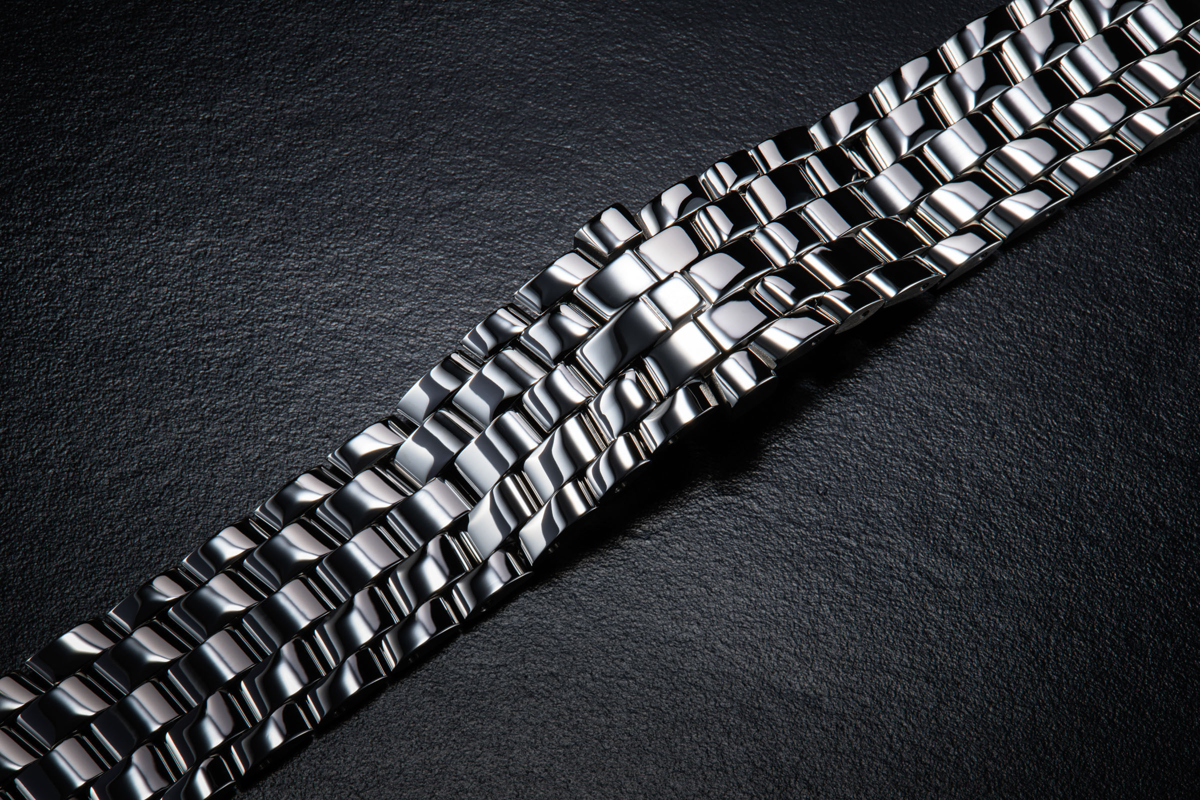 Acquire | Ming releases a new universal bracelet