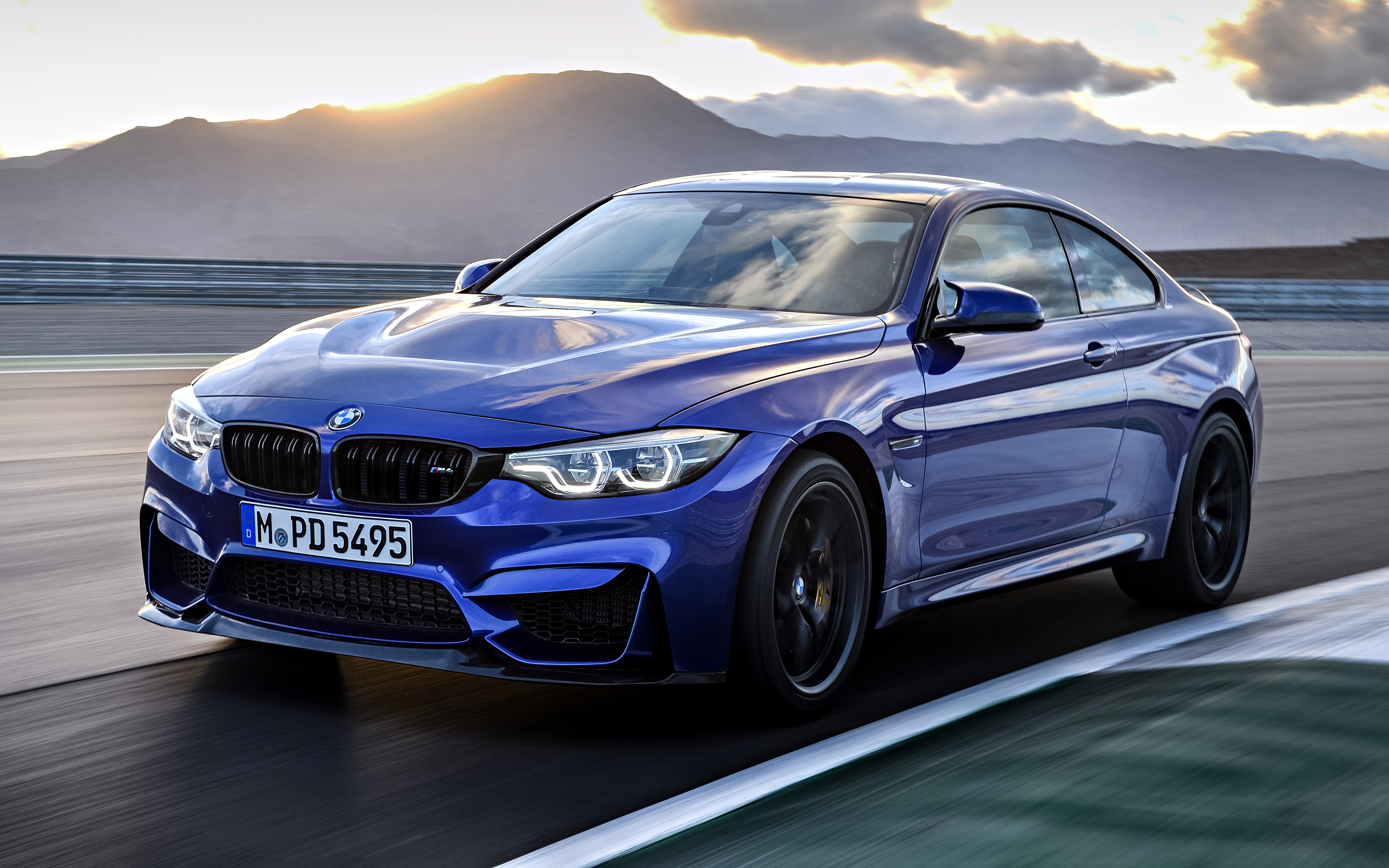 Acquire | BMW reveals the limited edition M4 CS