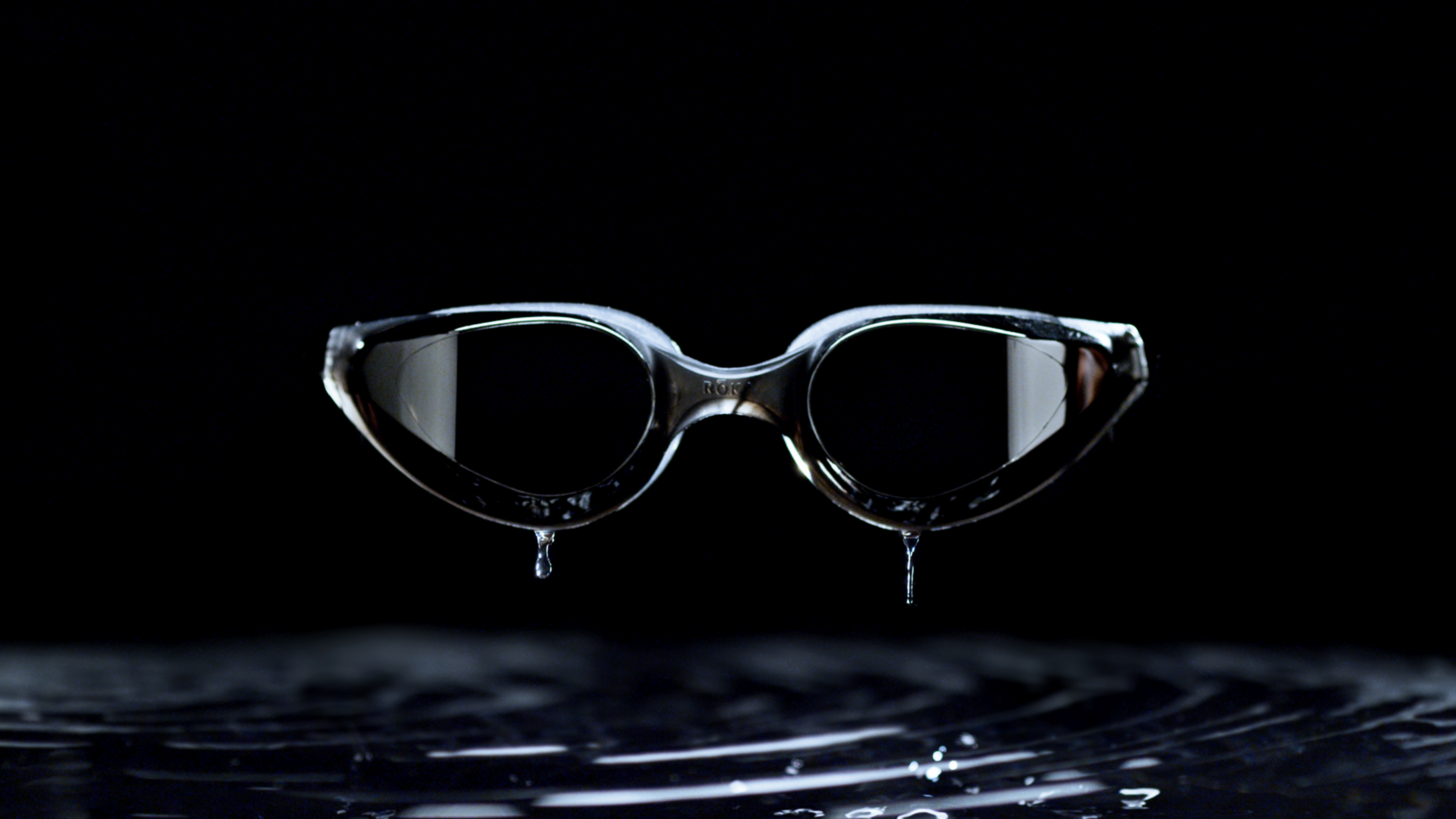 Acquire | ROKA enhances your view of the water with the R1 Goggle