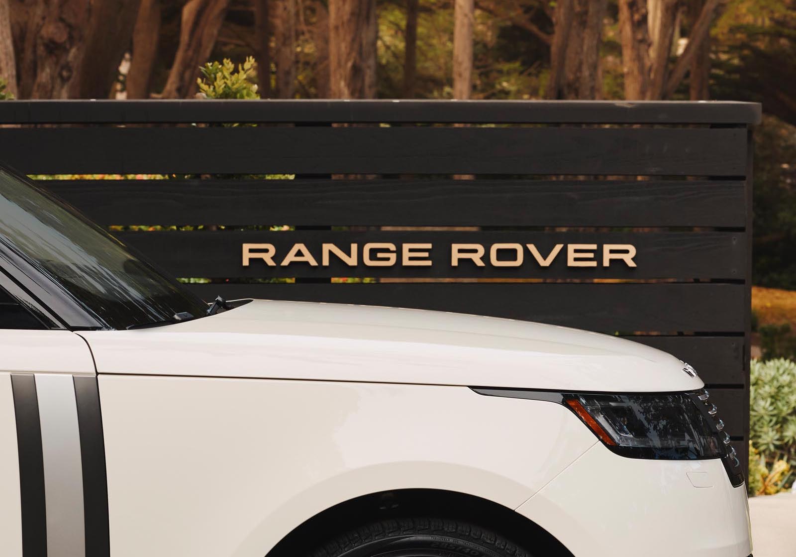 Acquire | Range Rover launches the 2024 SV Carmel Edition