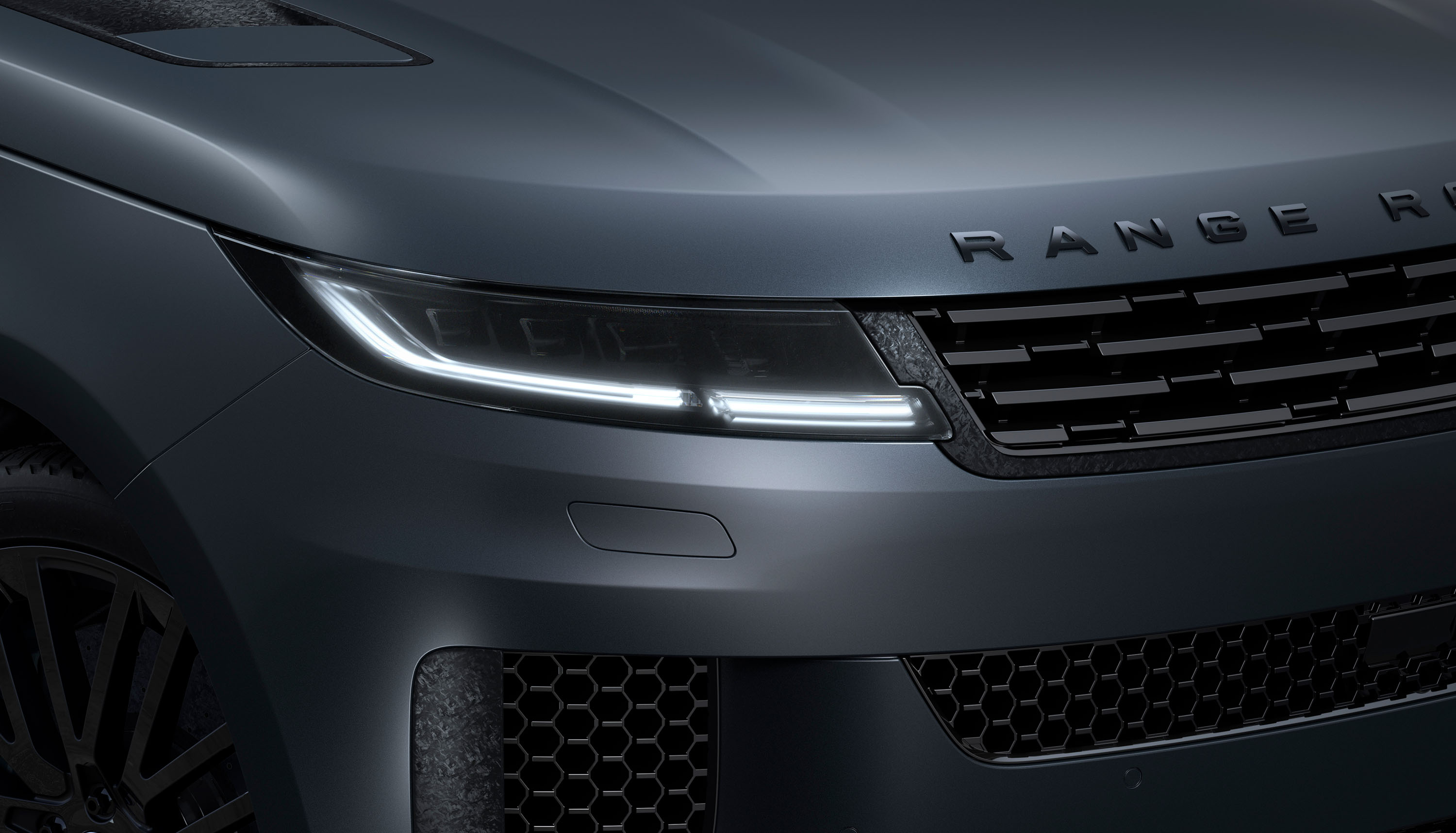 Acquire | The Range Rover launches a new Range Rover Sport Stealth Pack