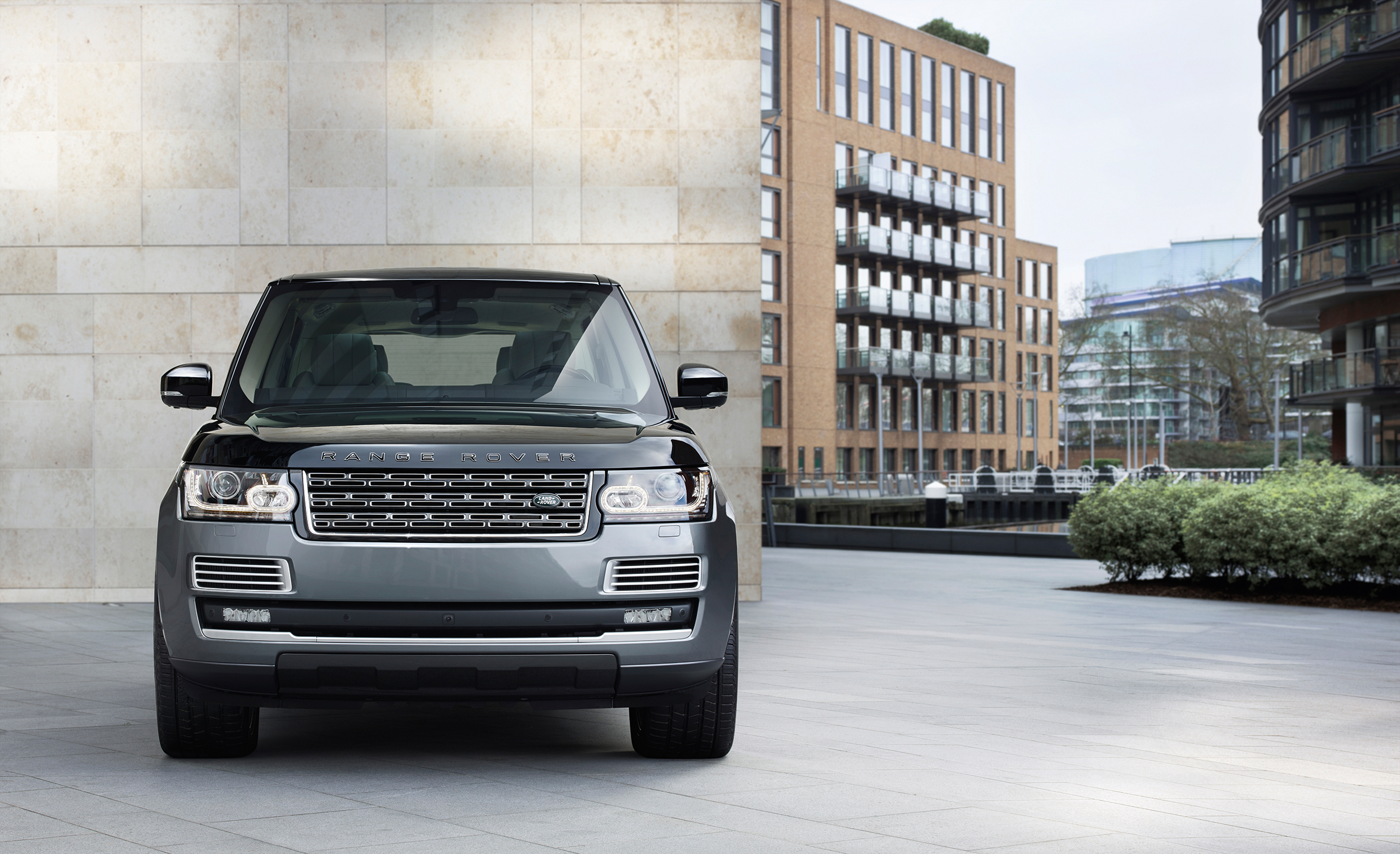 Acquire | The Range Rover SVAutobiography