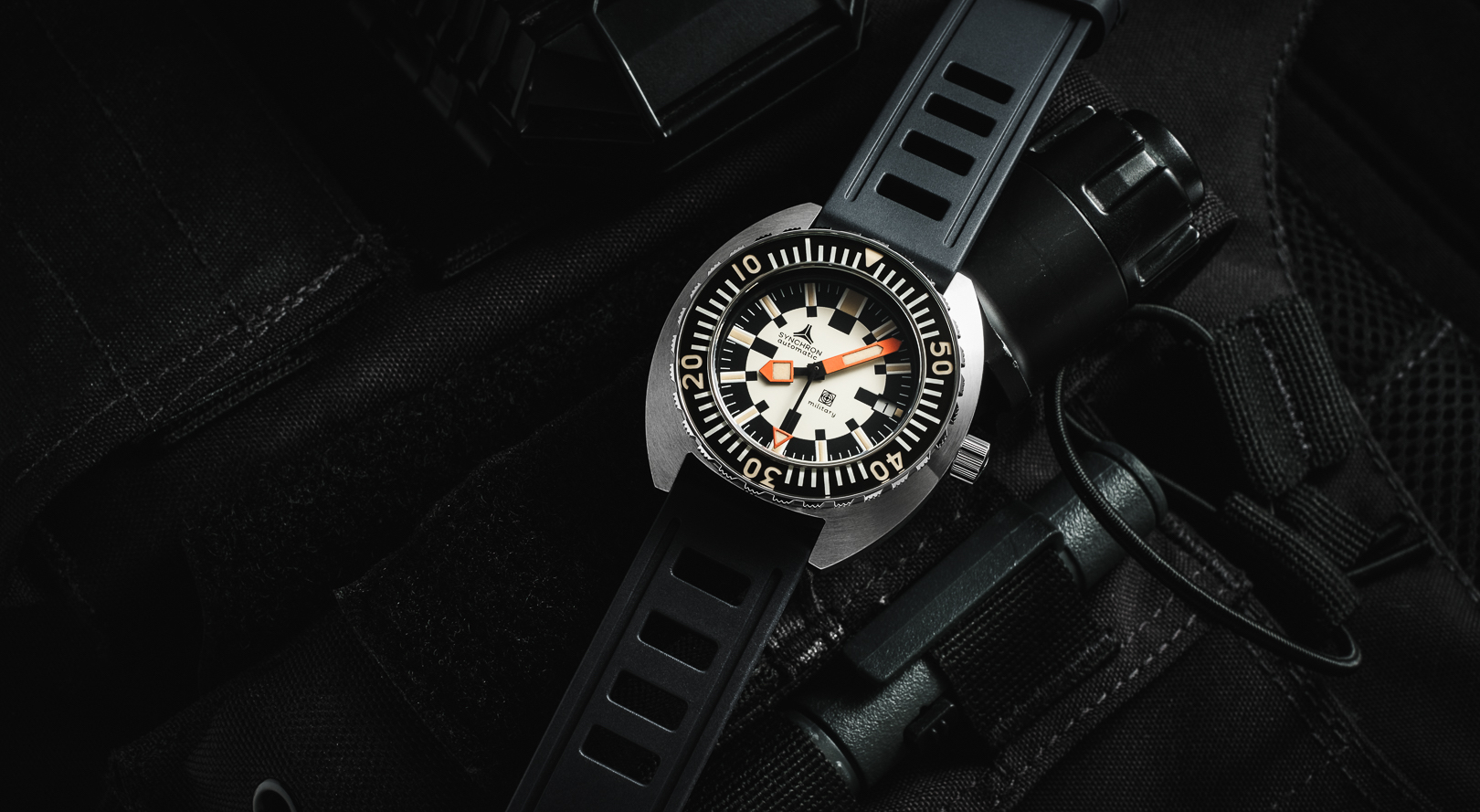 Acquire | Synchron returns as its own watch brand with a 70s-inspired ...