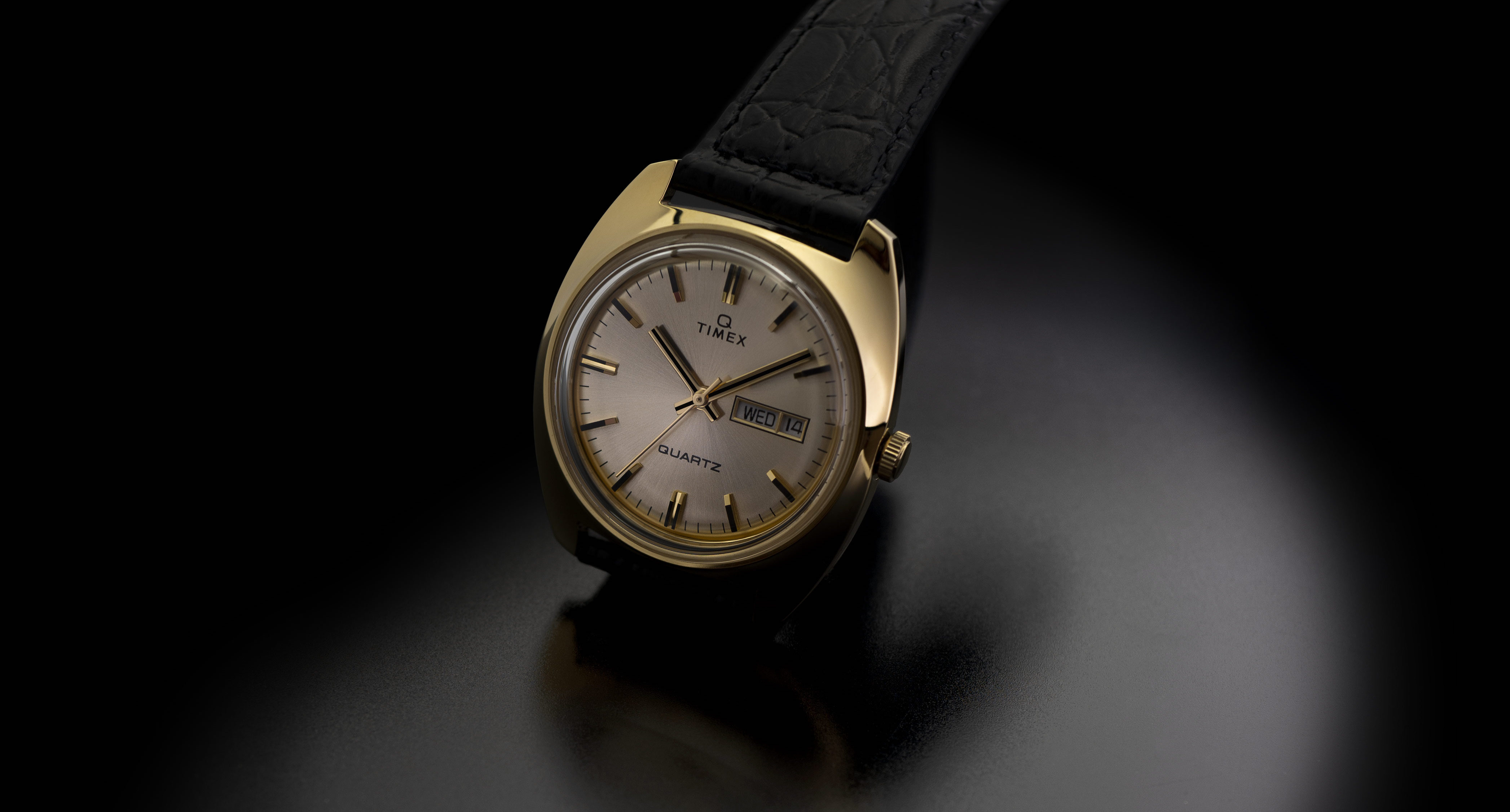 Acquire | Timex reissues another classic for their Q Timex collection