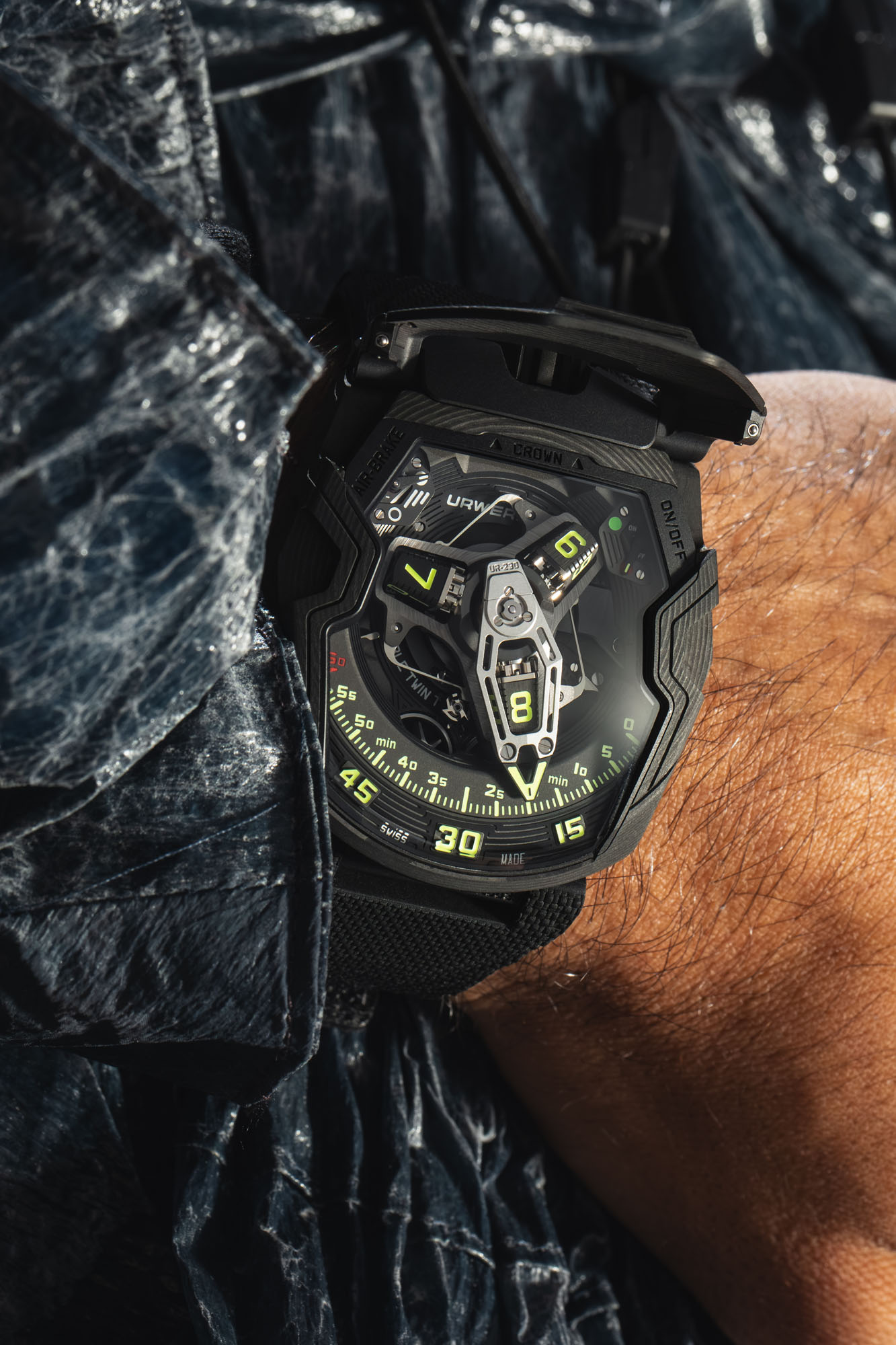 Acquire | Urwerk’s UR-230 “Eagle” showcases the latest evolution of the ...