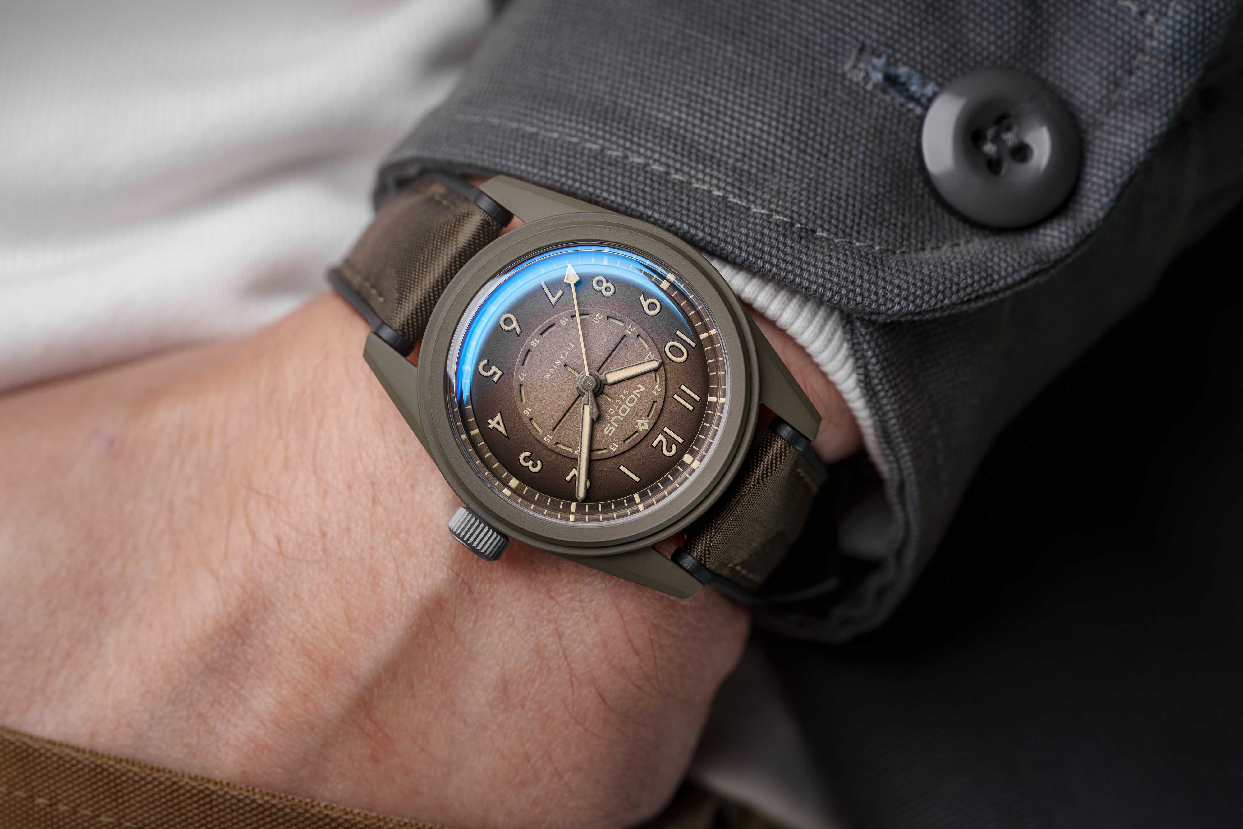 Acquire | Nodus’s Sector II Field Titanium gets a Cerakote upgrade