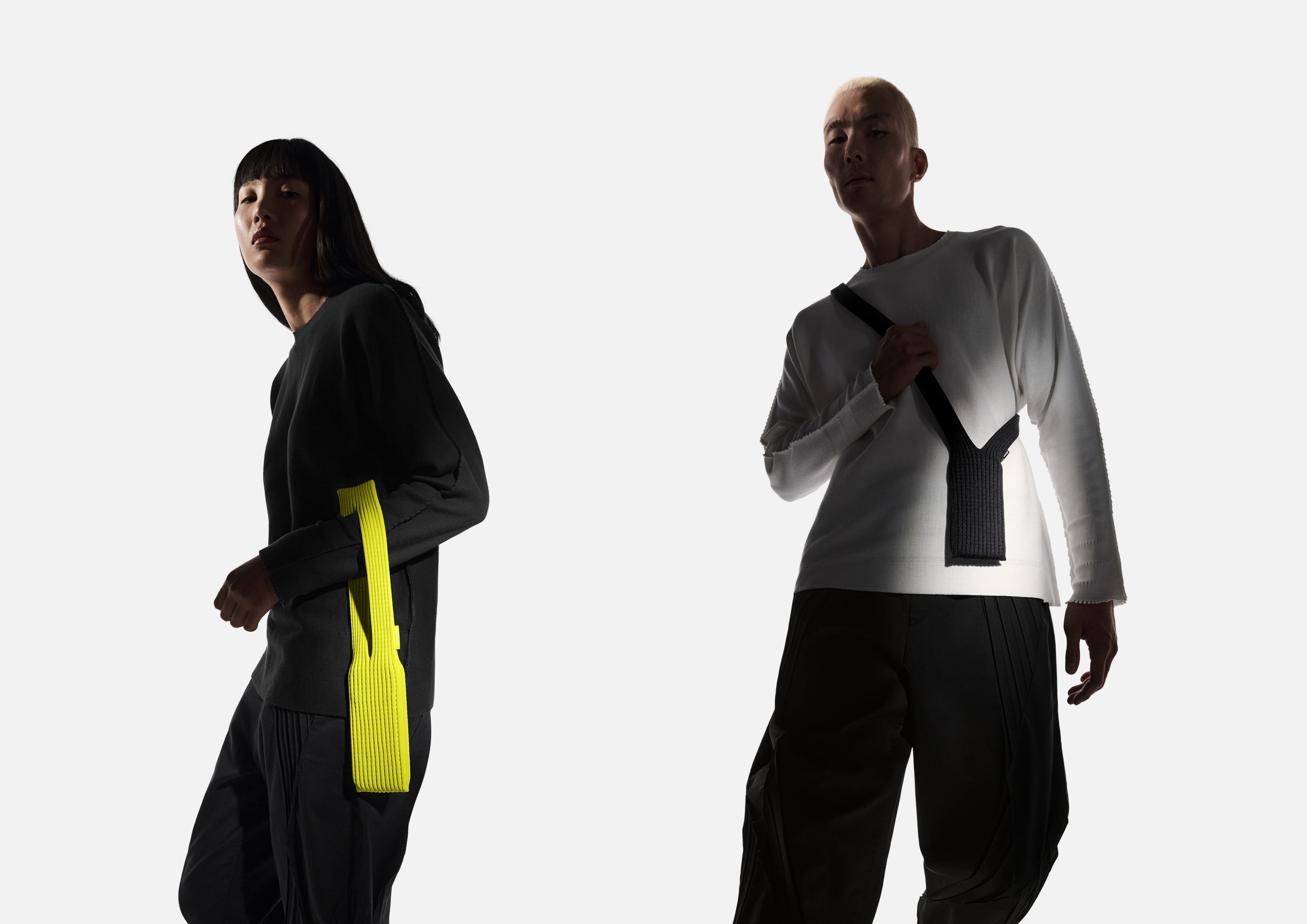 Acquire | Issey Miyake and Apple release the iPhone Pocket
