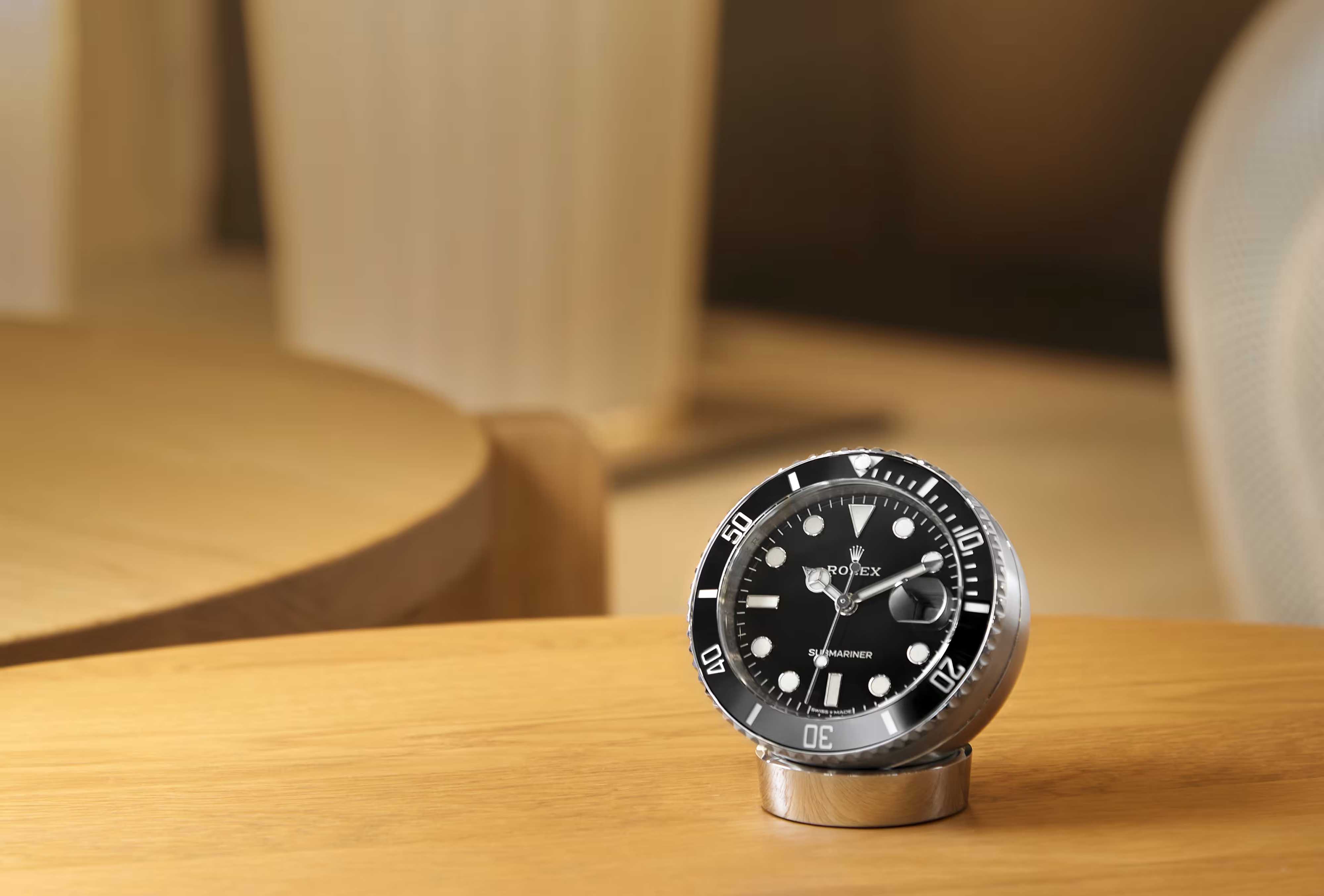 Acquire | You can now buy an official Rolex Submariner Desk Clock
