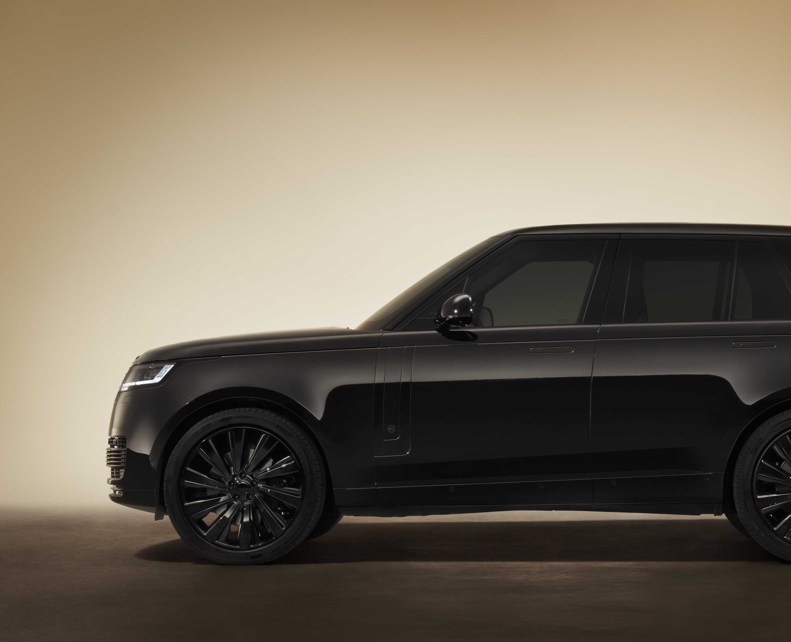 Acquire | Range Rover brings the SV Black trim to North America